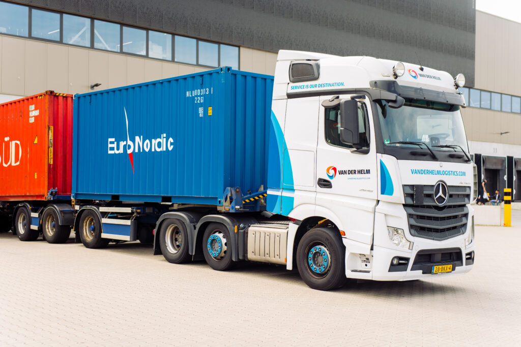 Customized trailer transport for your logistics needs
